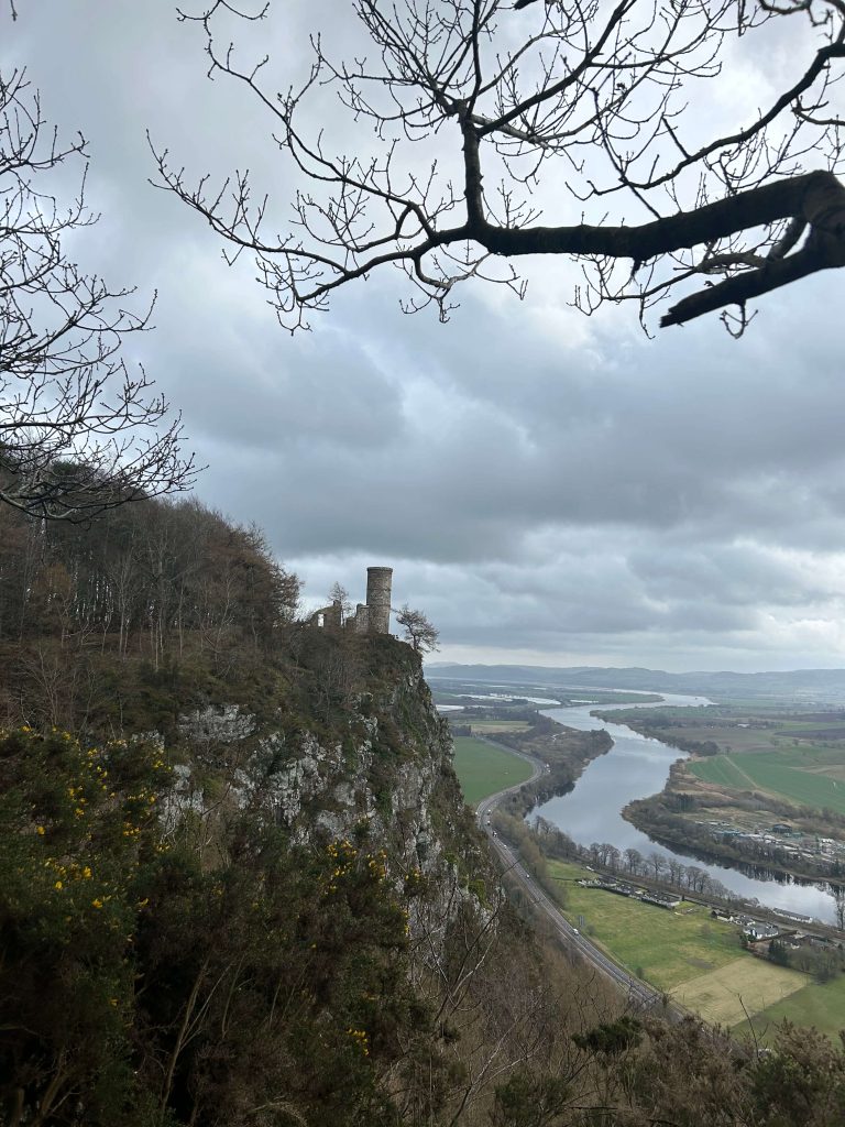Kinnoull Tower Walk Near Perth in Scotland - Hiking Route